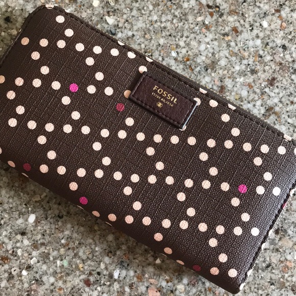 Fossil | Bags | Full Zip Fossil Wallet | Poshmark